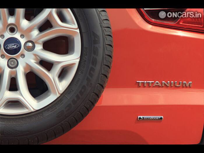 Ford EcoSport 1.0P Ecoboost Titanium MT Exterior