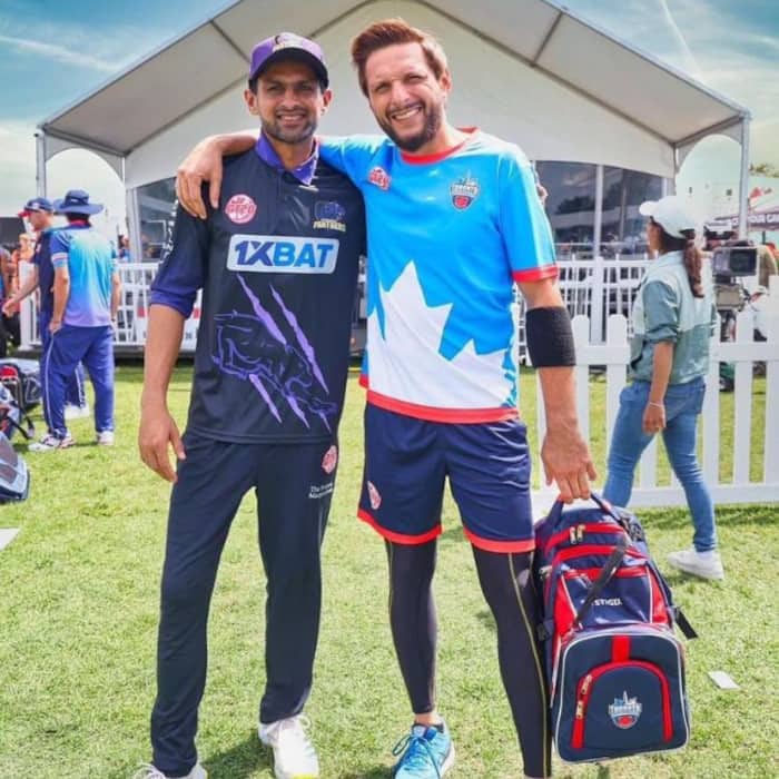 Sania Mirza's ex-husband Shoaib Malik slammed for..., 'Needs to decide...'