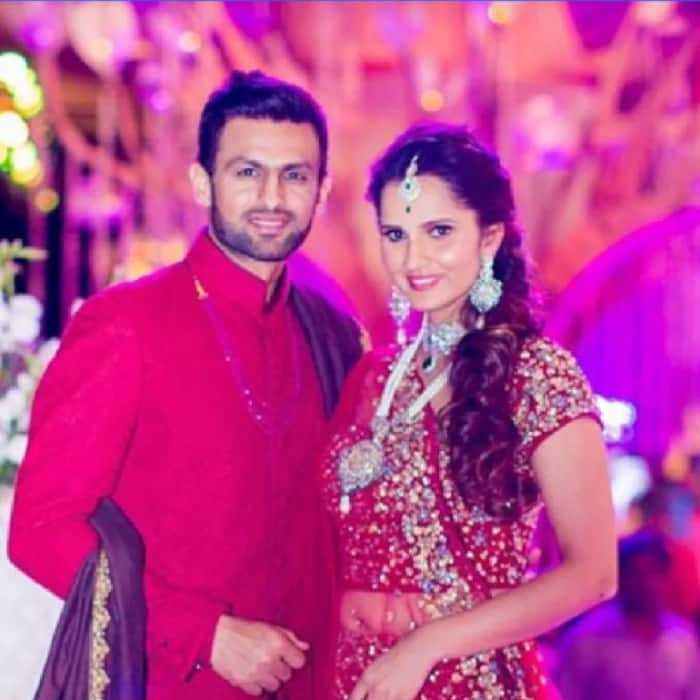 Zaheer Abbas married Indian born Rita Luthra (now known as Samina Abbas ...