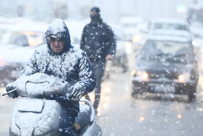 Postcards From Srinagar As Snow Blankets Valley | PHOTOS
