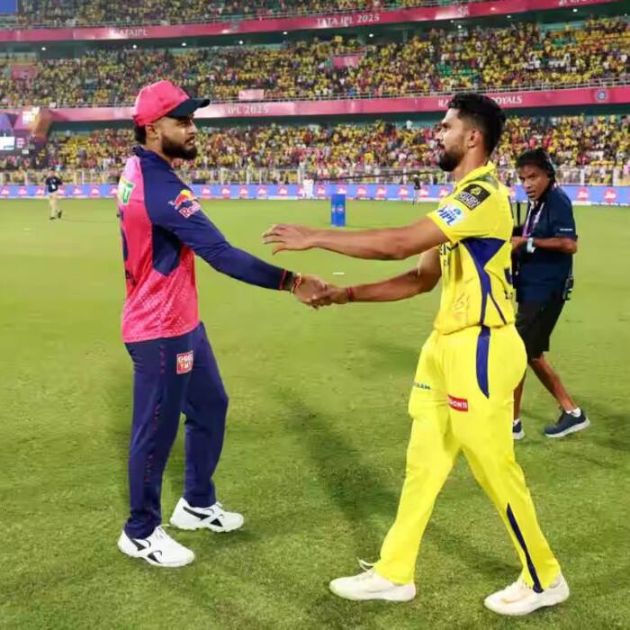 Dhoni a weakness for CSK? Coach makes SHOCKING statement, reveals star is batting at 8 or 9 ...