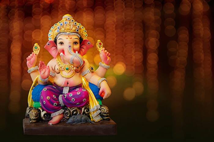 Ganpatti Bappa Morya! Devotees Welcome Lord Ganesha Home As Ganeshotsav ...