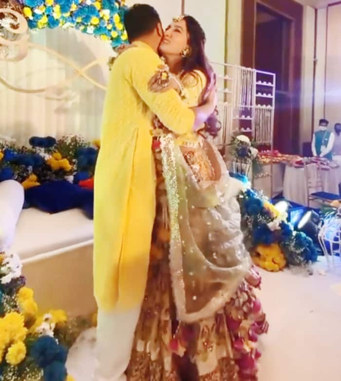 Inside Pics of Gauahar Khan- Zaid Darbar’s Pre-Wedding Festivities ...
