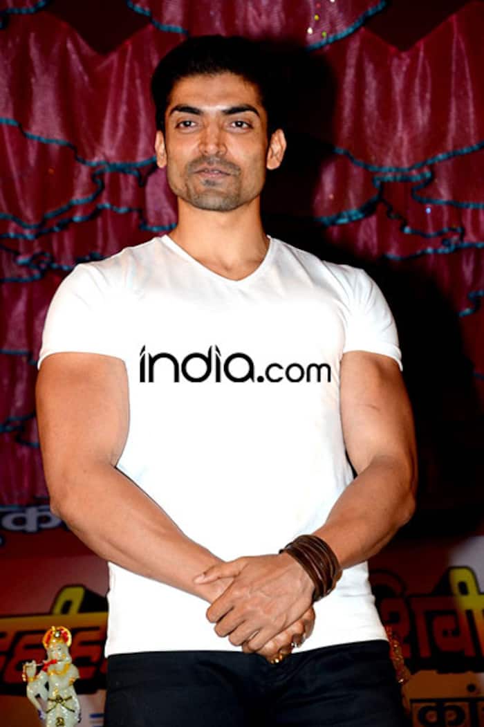 TV actor Gurmeet Choudhary and politician Baba Siddique attend ‘Dahi ...