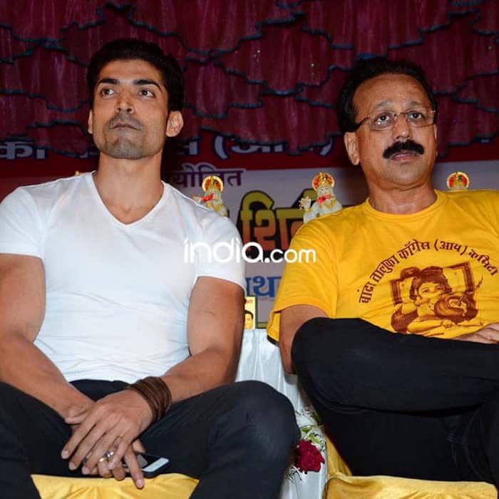 TV actor Gurmeet Choudhary and politician Baba Siddique attend ‘Dahi ...