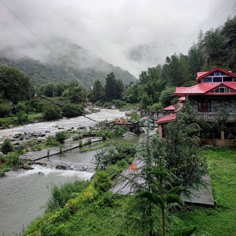 7 Lesser Known Hill Escapes Around Himachal Pradesh