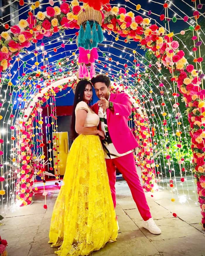 Anupamaa Star Gaurav Khanna Shares Stunning Pics With Wife Akansha ...