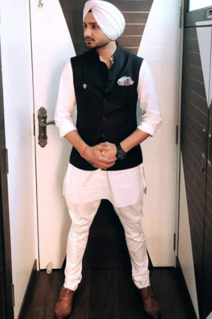 Steal these Diwali party looks from the handsome hunks of Bollywood!