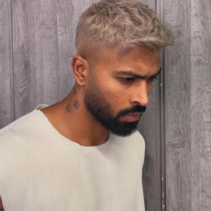 Hardik Pandya chose a daring buzz cut