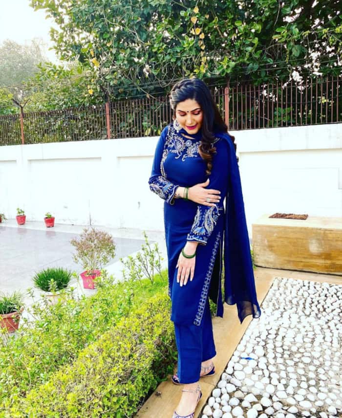 Sapna Choudhary looks ethereal in traditional outfits, flaunts her ...