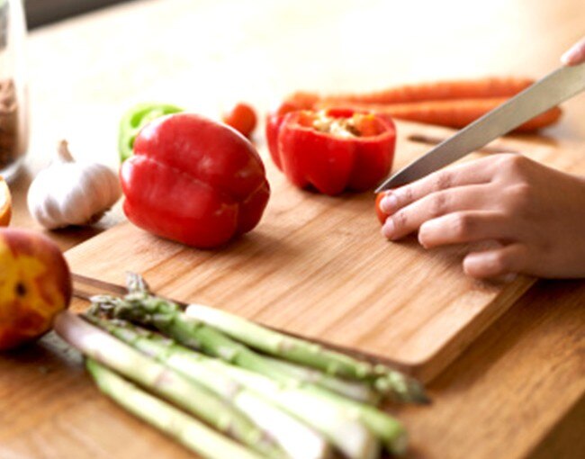 Have freshly prepared food during monsoons