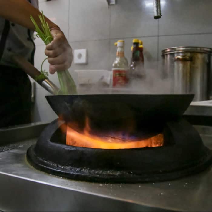 Pressure cooker vs Open lid cooking: Which cooking technique saves LPG?