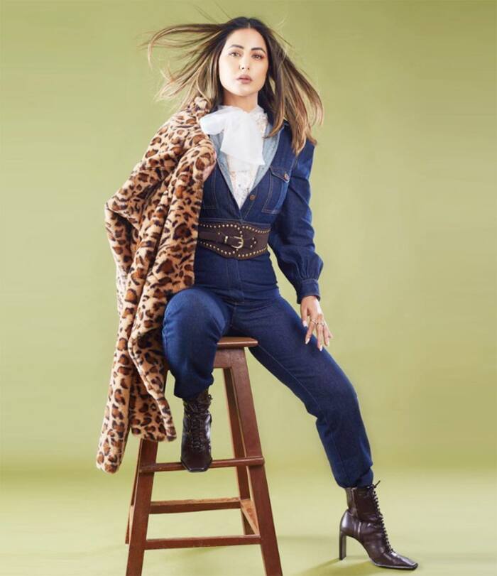 Hina looks gorgeous in her new set of picture