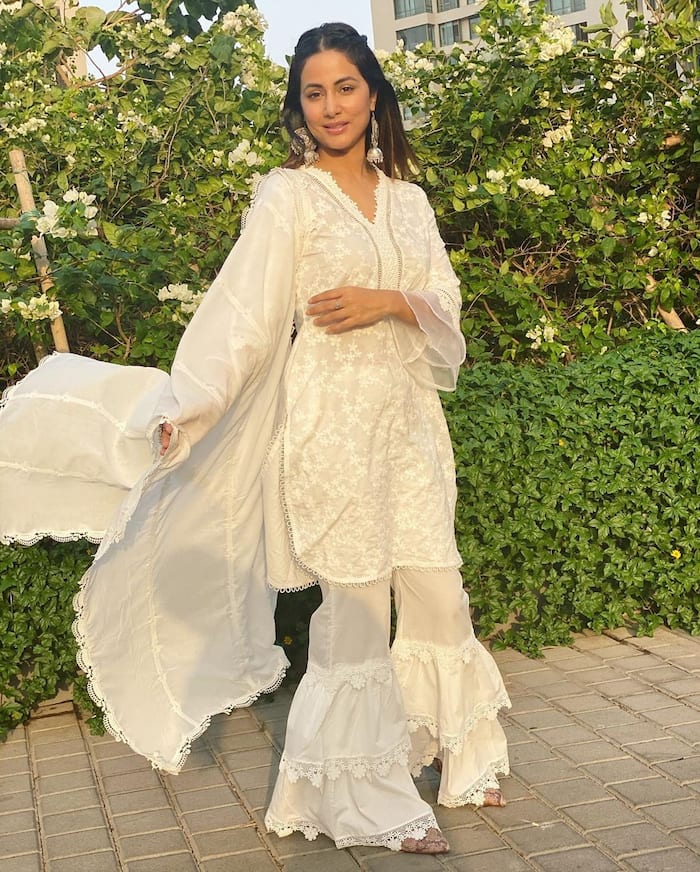 Hina Khan’s Latest Pictures in Traditional Wear is Too Hot to Handle