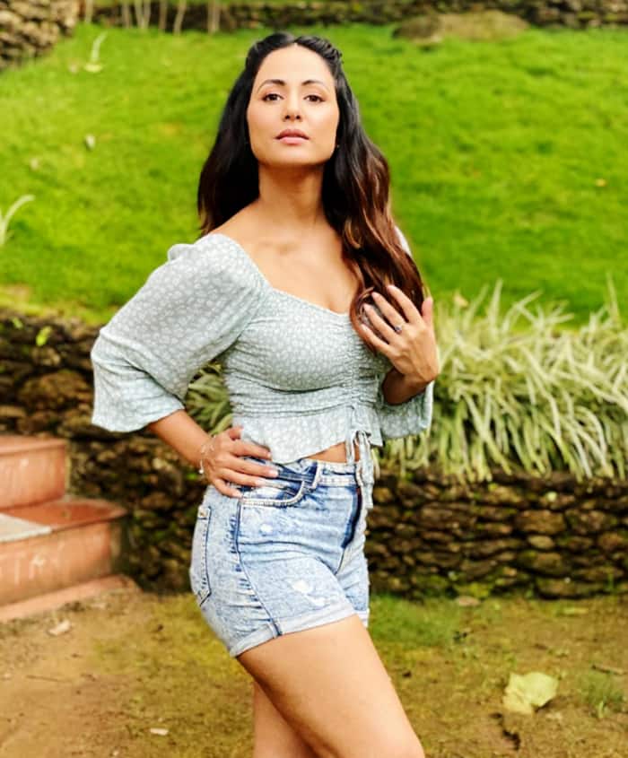 Hina Khan Looks Gorgeous, as Ever