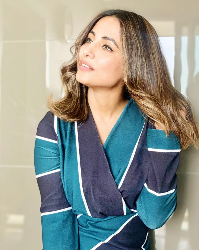 Hina Khan is all about glamour in these pictures