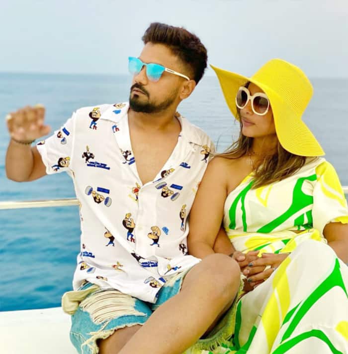 Rahul Vaidya-Disha Parmar To Ankita Lokhande-Vicky Jain: Television Couples Fans Want To Knot Soon!