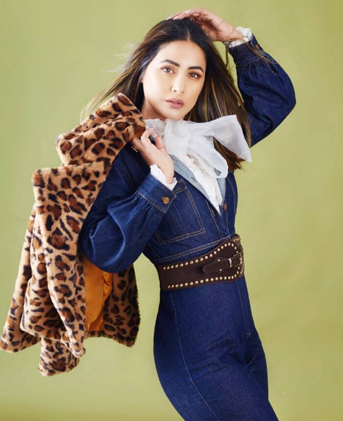Hina looks gorgeous in her new set of picture