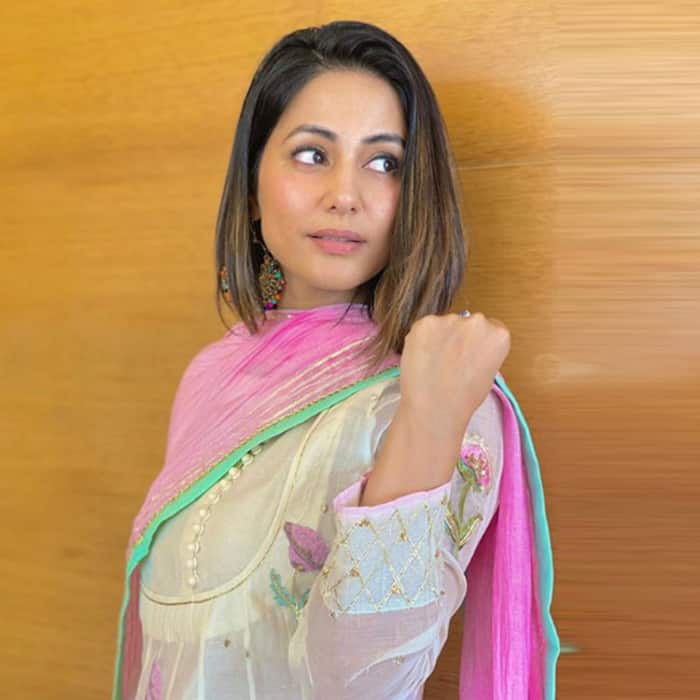 Hina Khan’s Hot Look Goes Viral