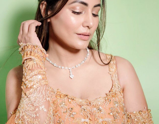 Hina Khan’s latest picture a lehenga took the internet by a storm