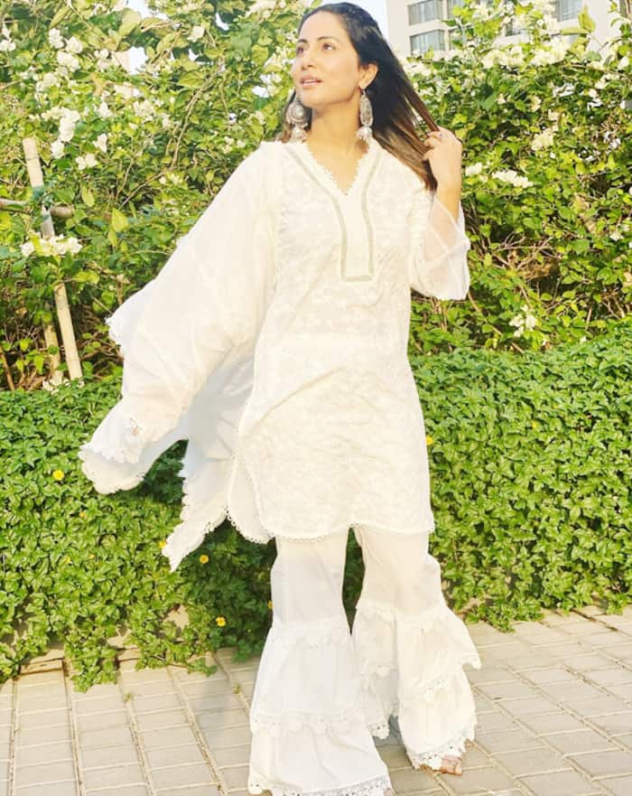 Hina Khan's latest Instagram photos