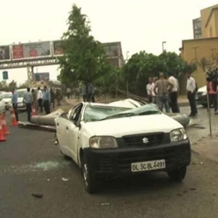 Noida hoarding collapse claims 1 life, see pics