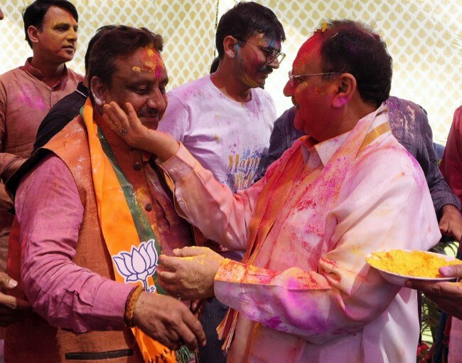 Holi 2024: How Political Leaders Celebrated Festival of Colours. See ...