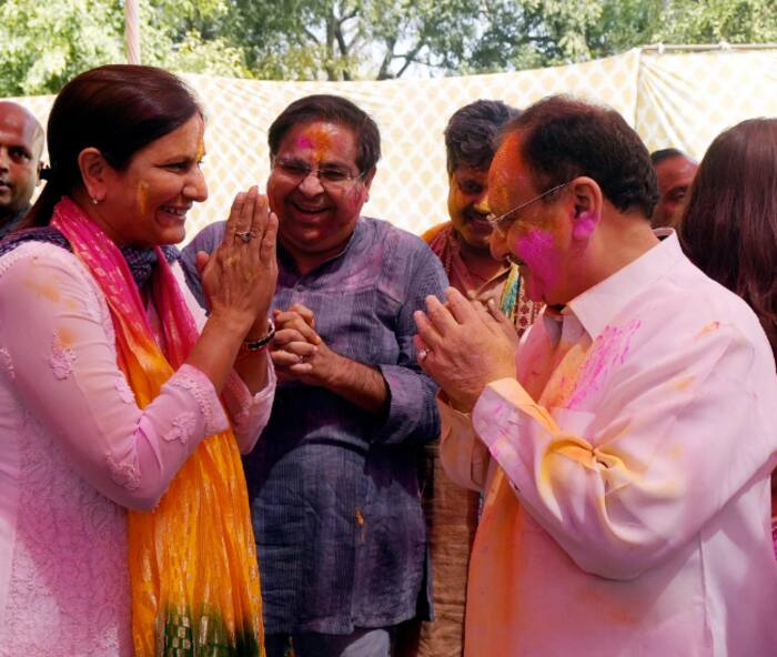 Holi 2024: How Political Leaders Celebrated Festival of Colours. See ...