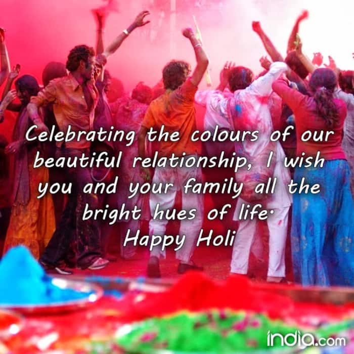 Holi messages for your family and friends