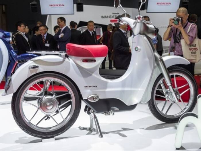 Honda EV-Cub Photo Gallery: 2015 Tokyo Motor Show