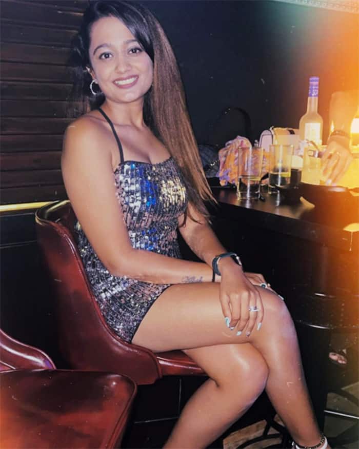 Meha Patel's Stunning Pictures: Meet Cricketer Axar Patel's Wife Who's a Nutritionist And Social ...