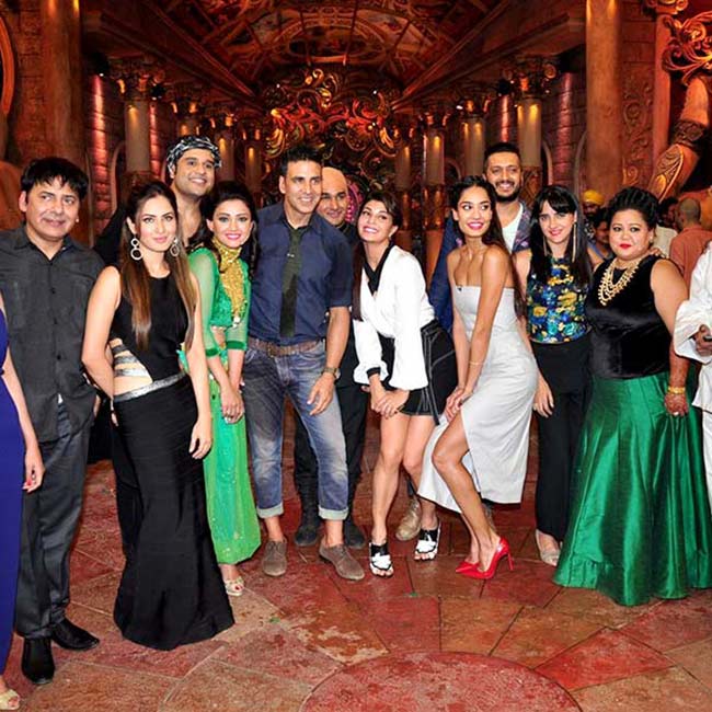 Housefull 3 movie cast on sets of ‘Comedy Nights Bachao’