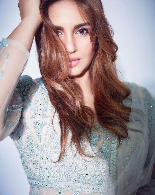 Huma Qureshi’s Anarkali Set is by Falguni and Shane Peacock
