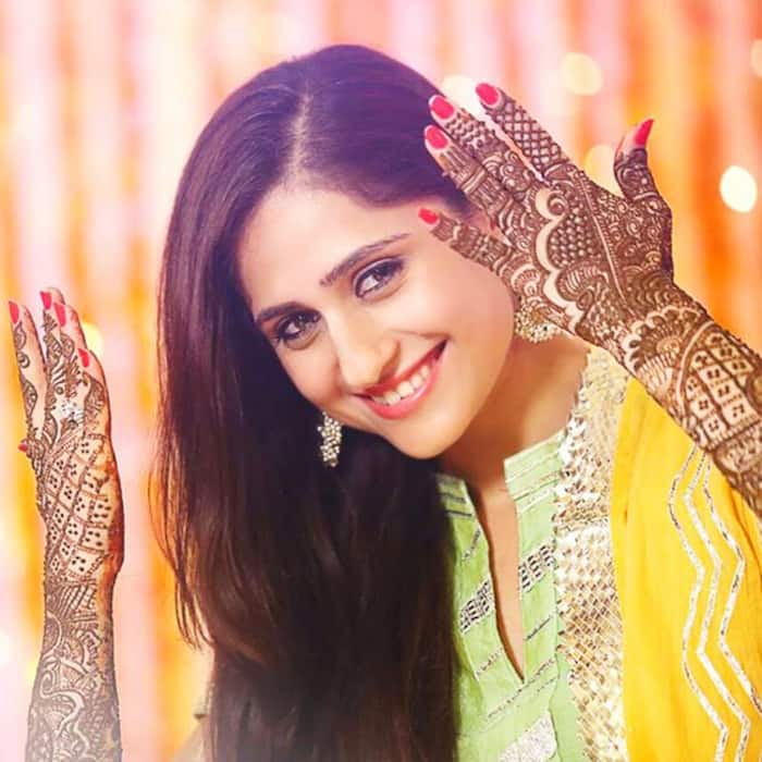 Hunar Hale and Mayank Gandhi tie knot in Delhi: Check out their wedding ...