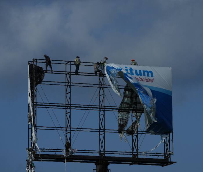 Hurricane Beryl Roars Toward Mexico After Leaving Destruction In ...