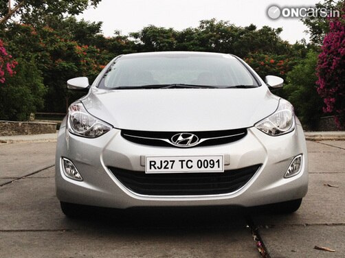 Hyundai Elantra Exterior img18