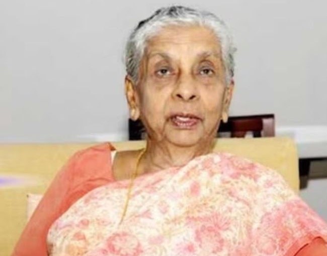 7 Inspiring Female IAS Officers