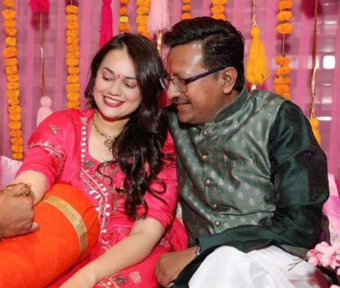 IAS Tina Dabi Rare Family Photos