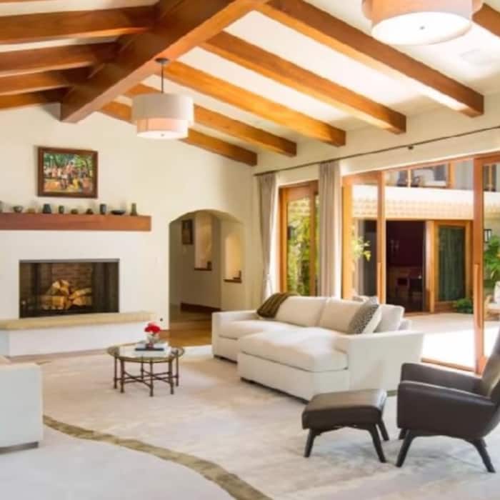 Inside photos of Pakistani cricketer Imran Khan's luxurious 'Bani Gala ...