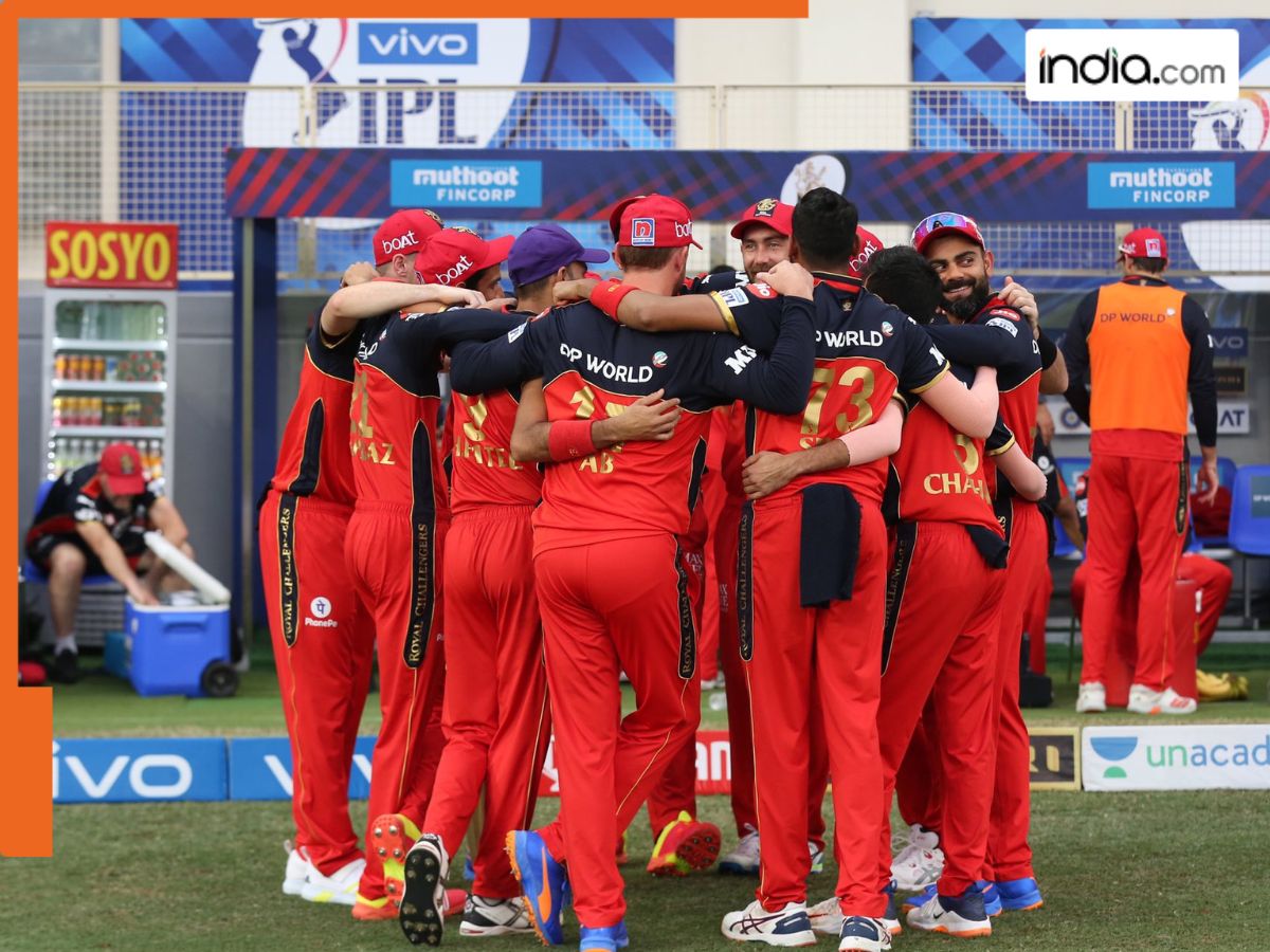 Mike Hesson replaces Aaqib Javed as white ball head coach