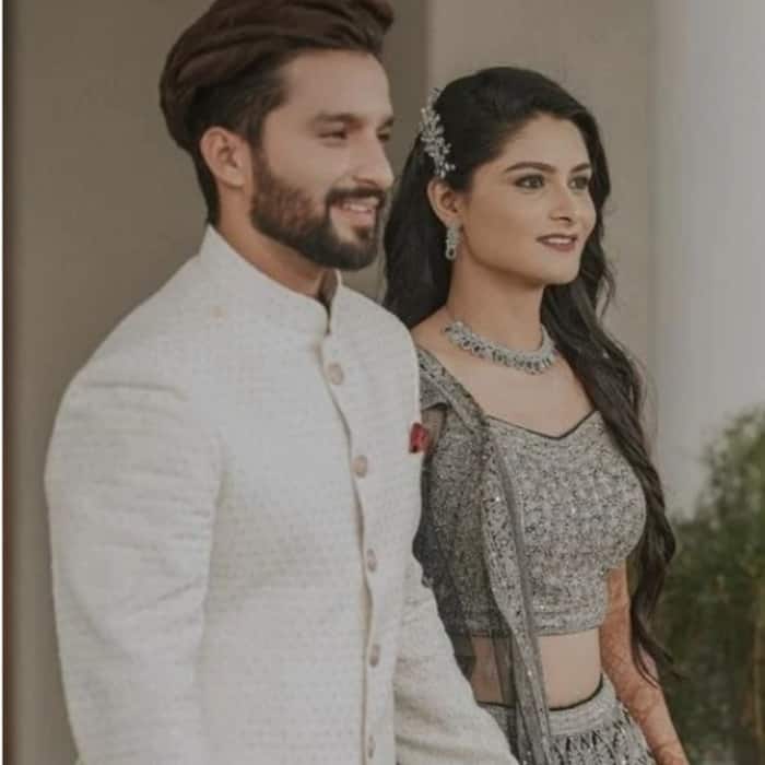 Meet Gunjan, wife of star cricketer, her husband doesn't POST photos ...