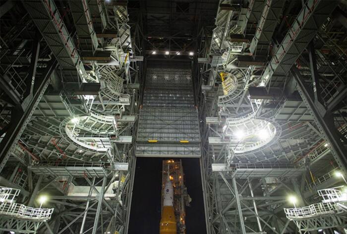 Get, Set...! NASA's Artemis 1 Returns To Pad For November Rocket Launch ...