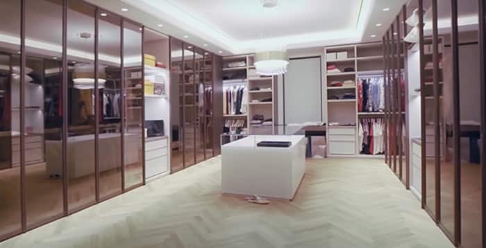 Inside Pics of Mukesh Ambani's Luxurious Villa in Dubai Worth Rs 1,353 ...