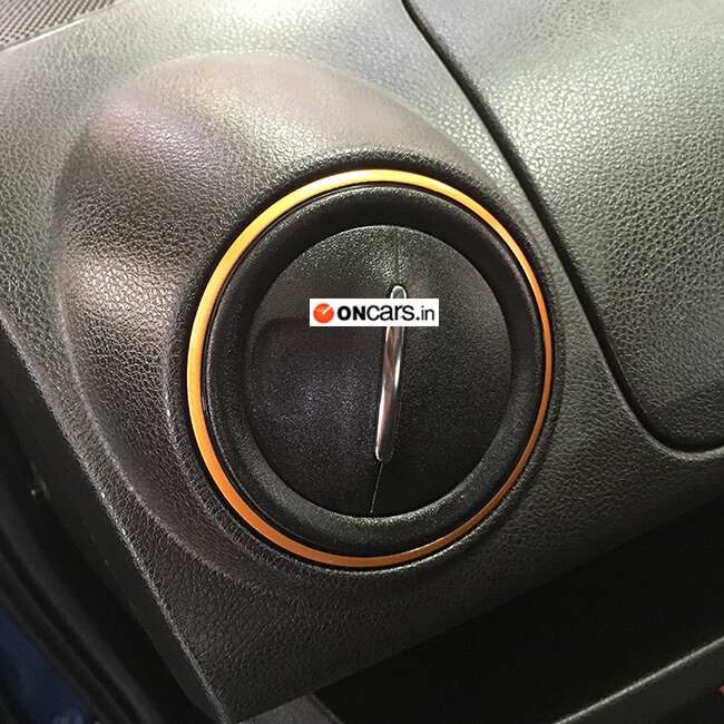 Renault Kwid Climber is powered by 1.0 litre, 3 cylinder petrol engine.