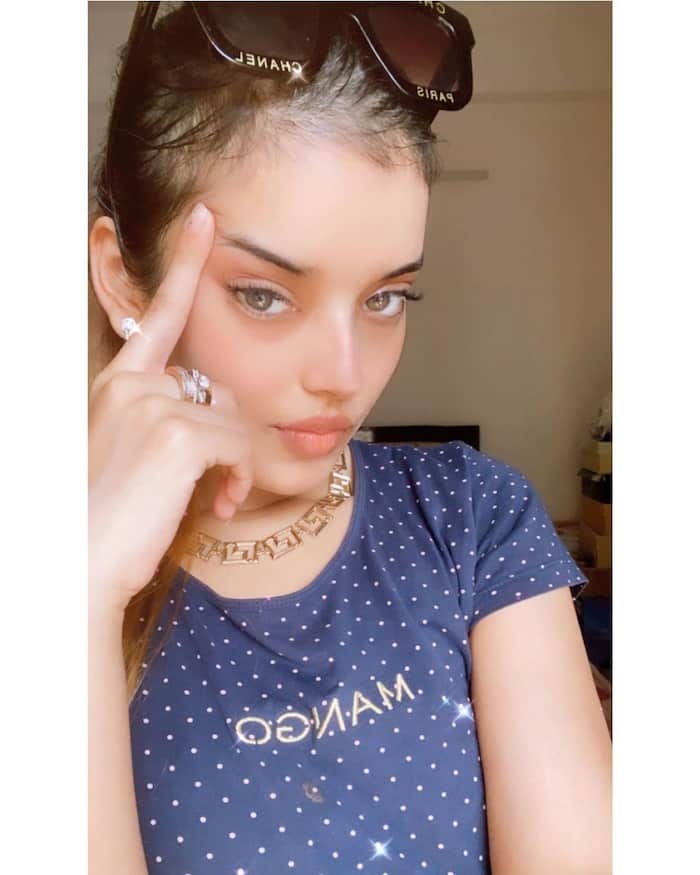 Rishabh Pant’s GF Isha Negi is a Style Diva