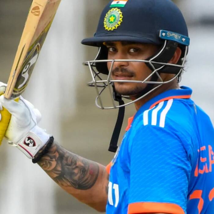 10 sixes, 24 fours..210 runs in just 131 balls! This Indian player hit ...