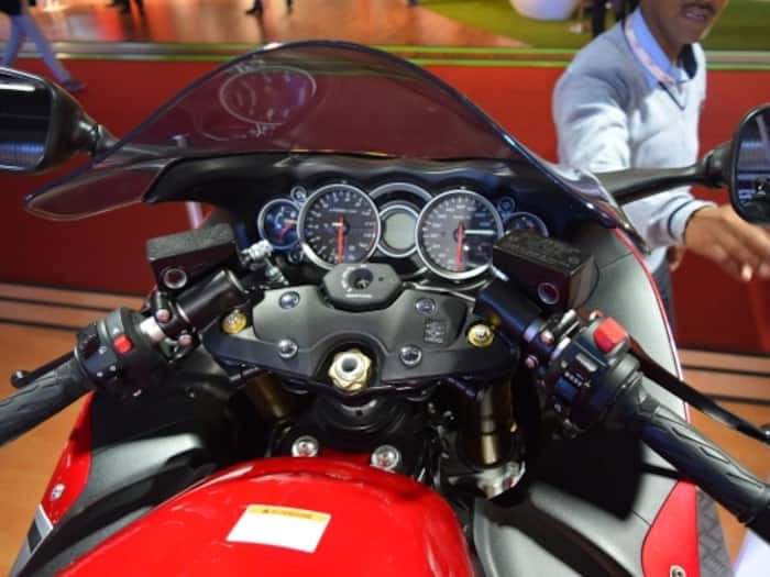 Suzuki Hayabusa in Images: Delhi Auto Expo 2016