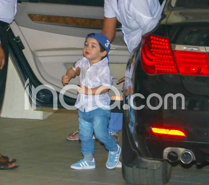 Taimur Ali Khan Will Make You go Aww