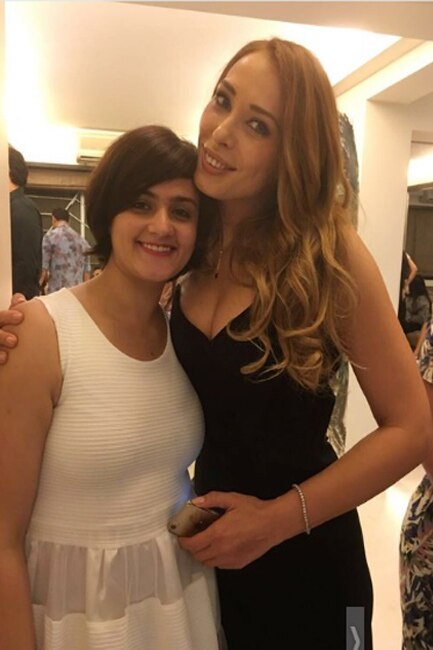 Iulia Vantur celebrates her birthday with Bollywood celebs, see pics!