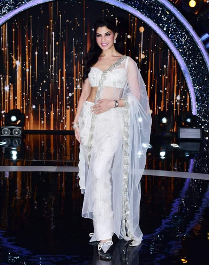 Jacqueline Fernandez Shows Her JALWA in Black See-Through Net Dress on ...